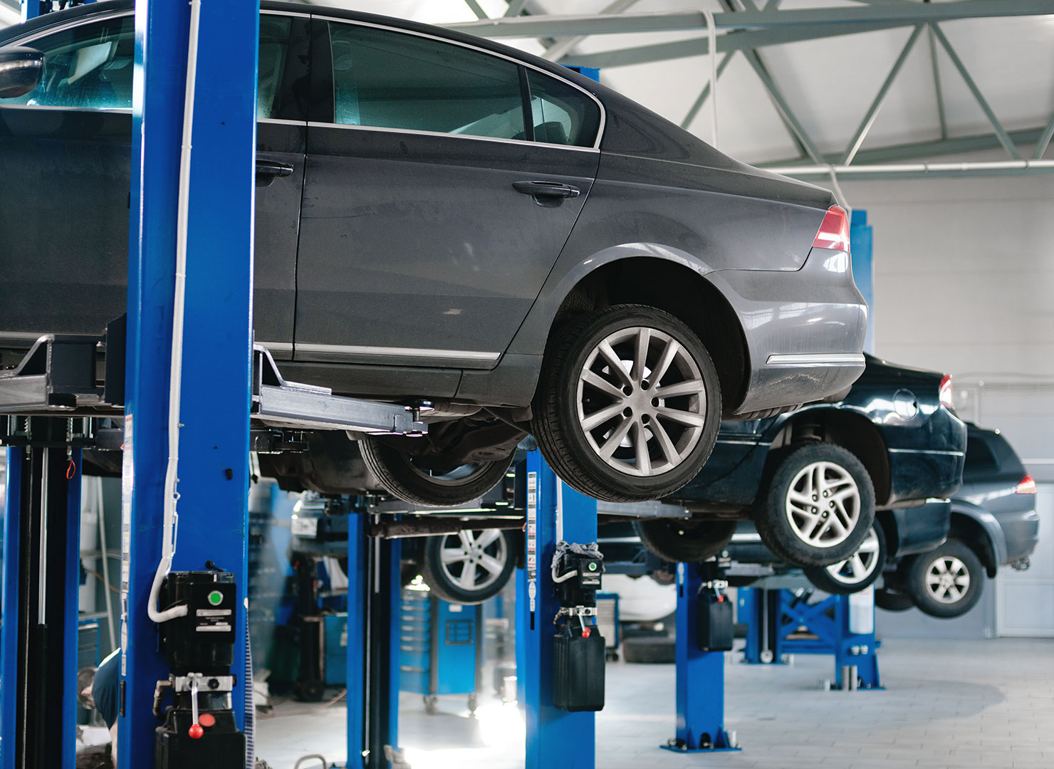 Auto Hut Automotive Group - Windsor's Best Auto Service & Used Car Dealer